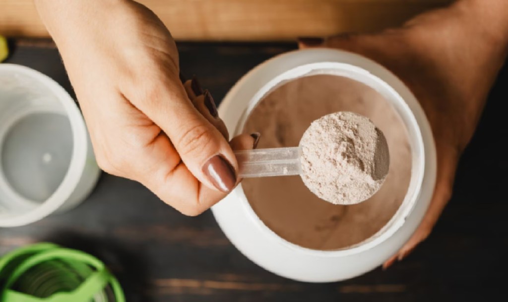 Protein Powders: The Benefits and Aspects to Consider When Choosing ...